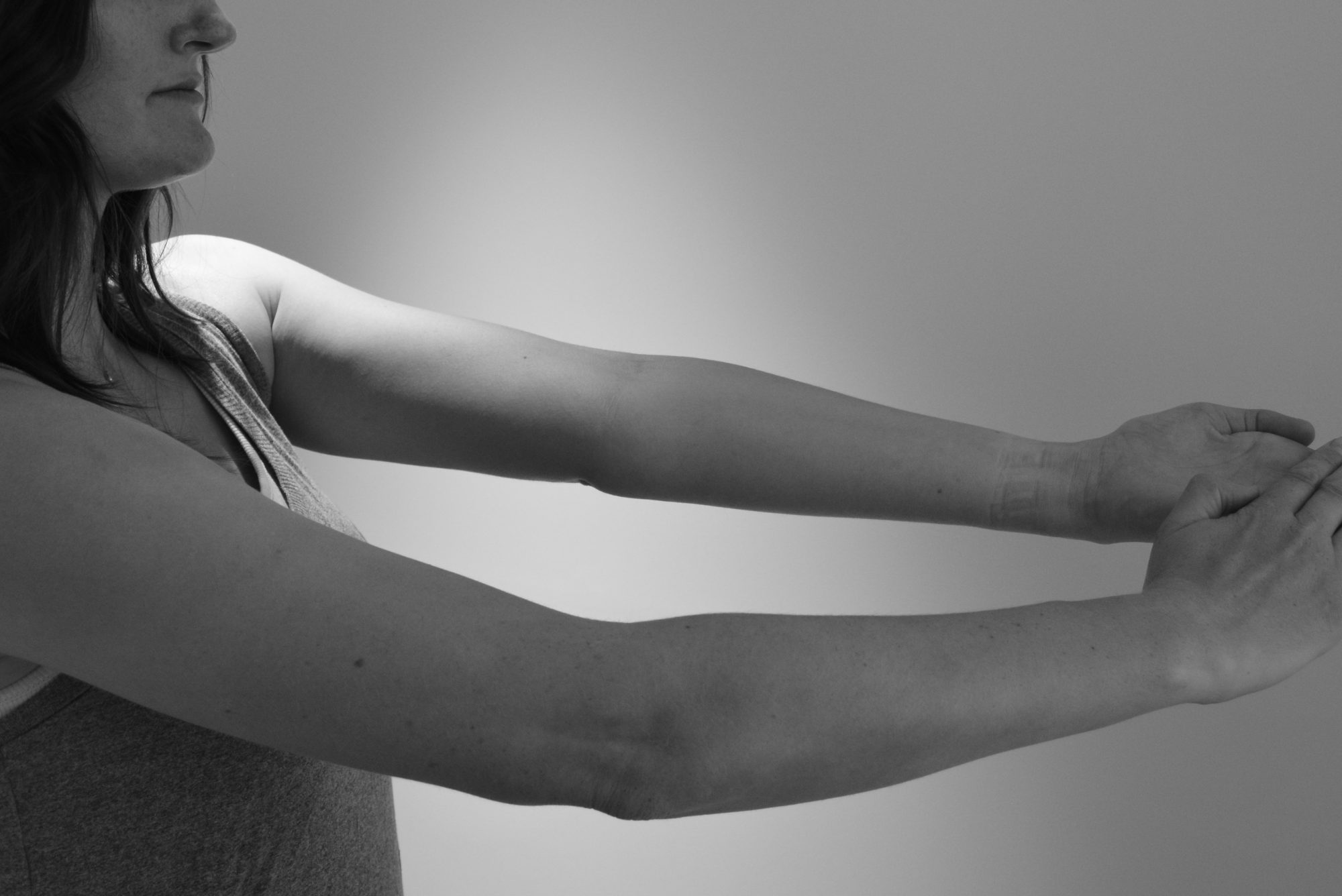 golfers-elbow-test-2000×1336